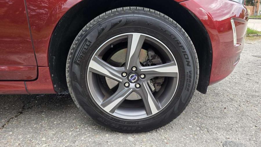 Sarkans Volvo XC60 2014 Šauļi, ar dzinēja tilpumu 2.40 L un nobraukumu 211 tūkst. km par 13350 €, foto 14 vietnē AUTOMOTO.COM.LV