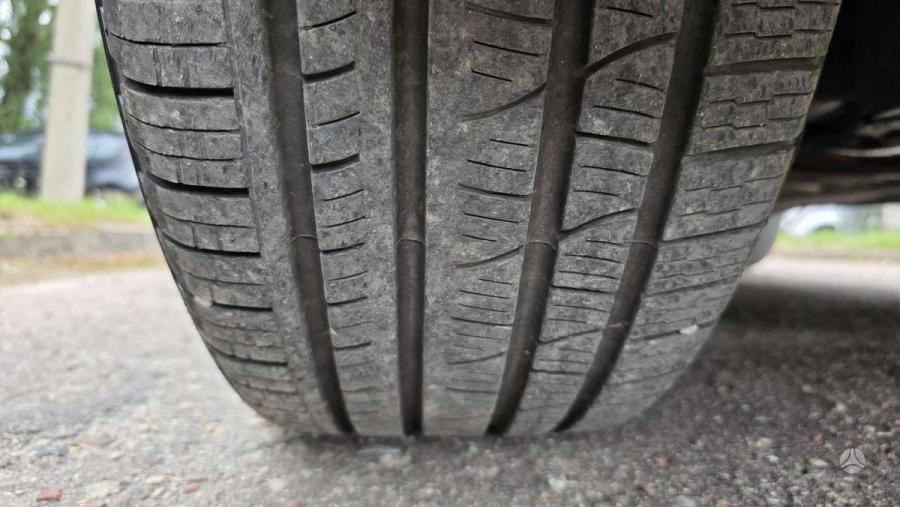 Sarkans Volvo XC60 2014 Šauļi, ar dzinēja tilpumu 2.40 L un nobraukumu 211 tūkst. km par 13350 €, foto 15 vietnē AUTOMOTO.COM.LV