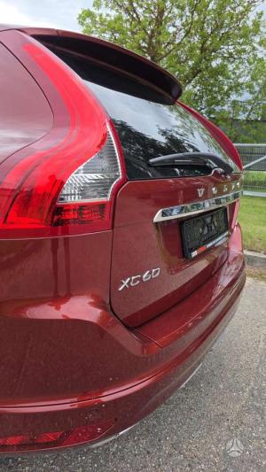 Sarkans Volvo XC60 2014 Šauļi, ar dzinēja tilpumu 2.40 L un nobraukumu 211 tūkst. km par 13350 €, foto 18 vietnē AUTOMOTO.COM.LV