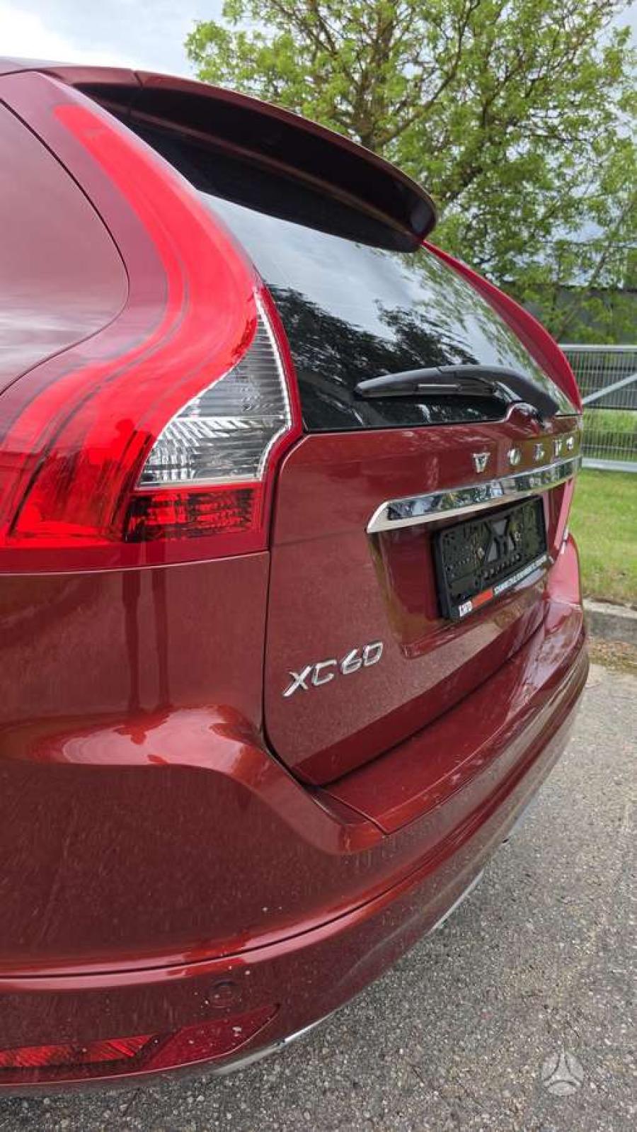 Sarkans Volvo XC60 2014 Šauļi, ar dzinēja tilpumu 2.40 L un nobraukumu 211 tūkst. km par 13350 €, foto 18 vietnē AUTOMOTO.COM.LV