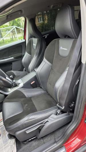 Sarkans Volvo XC60 2014 Šauļi, ar dzinēja tilpumu 2.40 L un nobraukumu 211 tūkst. km par 13350 €, foto 28 vietnē AUTOMOTO.COM.LV
