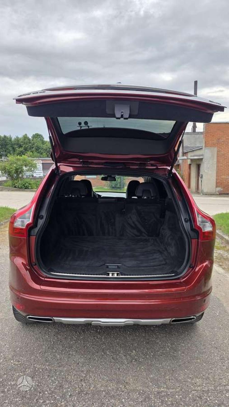 Sarkans Volvo XC60 2014 Šauļi, ar dzinēja tilpumu 2.40 L un nobraukumu 211 tūkst. km par 13350 €, foto 34 vietnē AUTOMOTO.COM.LV