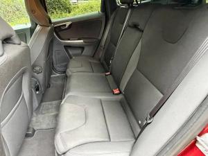 Red Volvo XC60 2014 in Jurmala, with an engine capacity of 2.00 L and mileage of 252 thousand km for 14750 €, photo 11 on AUTOMOTO.COM.LV