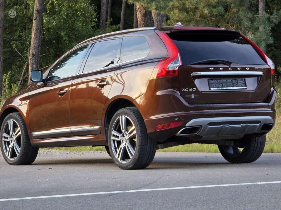 Sarkans Volvo XC60 2014 Viļņa, ar dzinēja tilpumu 2.40 L un nobraukumu 244 tūkst. km par 14350 €, foto 10 vietnē AUTOMOTO.COM.LV