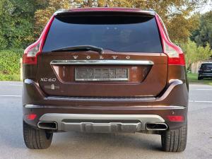 Sarkans Volvo XC60 2014 Viļņa, ar dzinēja tilpumu 2.40 L un nobraukumu 244 tūkst. km par 14350 €, foto 13 vietnē AUTOMOTO.COM.LV