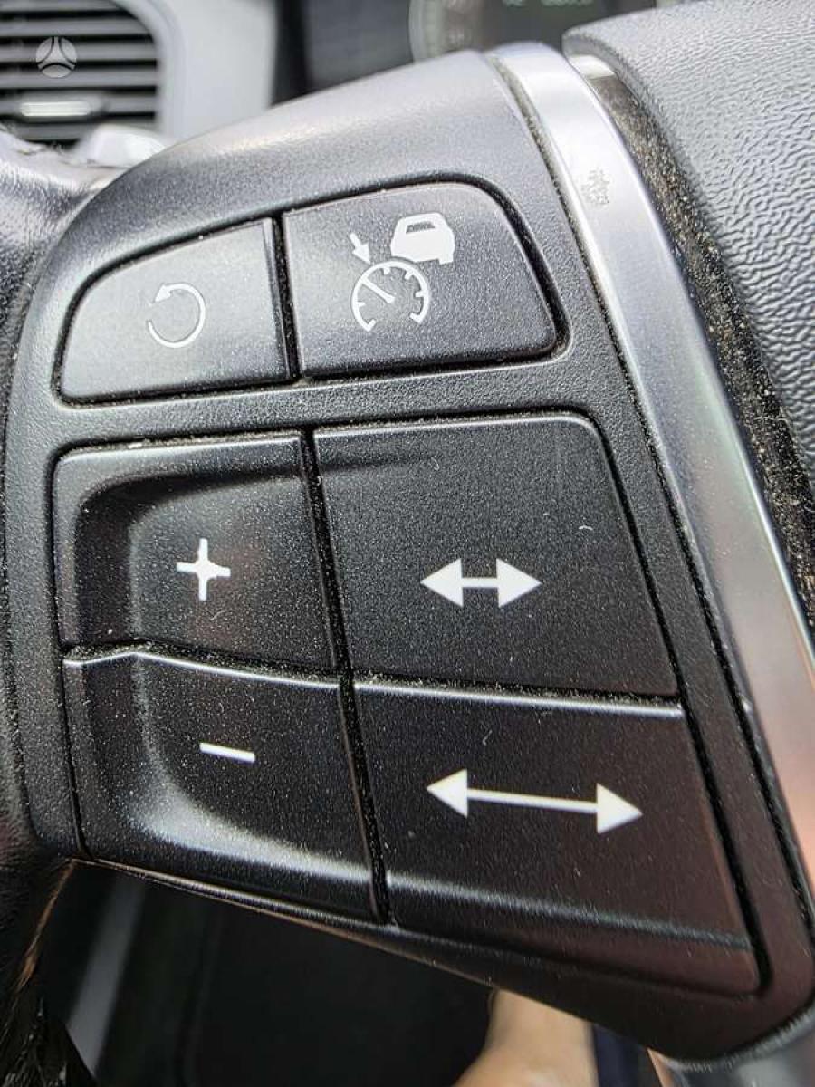 Sarkans Volvo XC60 2014 Viļņa, ar dzinēja tilpumu 2.40 L un nobraukumu 244 tūkst. km par 14350 €, foto 21 vietnē AUTOMOTO.COM.LV