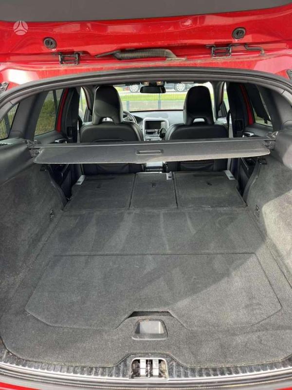 Sarkans Volvo XC60 2015 Viļņa, ar dzinēja tilpumu 2.95 L un nobraukumu 325 tūkst. km par 10499 €, foto 8 vietnē AUTOMOTO.COM.LV