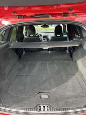Red Volvo XC60 2015 in Vilnius, with an engine capacity of 2.95 L and mileage of 325 thousand km for 10499 €, photo 9 on AUTOMOTO.COM.LV