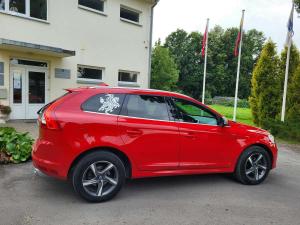 Sarkans Volvo XC60 2015 Šauļi, ar dzinēja tilpumu 2.00 L un nobraukumu 360 tūkst. km par 8550 €, foto 6 vietnē AUTOMOTO.COM.LV