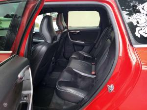 Sarkans Volvo XC60 2015 Šauļi, ar dzinēja tilpumu 2.00 L un nobraukumu 360 tūkst. km par 8550 €, foto 24 vietnē AUTOMOTO.COM.LV