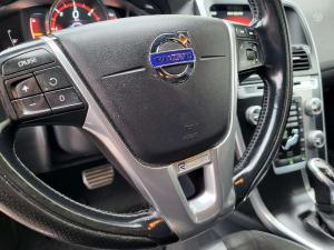Sarkans Volvo XC60 2015 Šauļi, ar dzinēja tilpumu 2.00 L un nobraukumu 360 tūkst. km par 8550 €, foto 26 vietnē AUTOMOTO.COM.LV