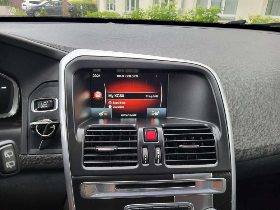 Sarkans Volvo XC60 2015 Šauļi, ar dzinēja tilpumu 2.00 L un nobraukumu 360 tūkst. km par 8550 €, foto 27 vietnē AUTOMOTO.COM.LV