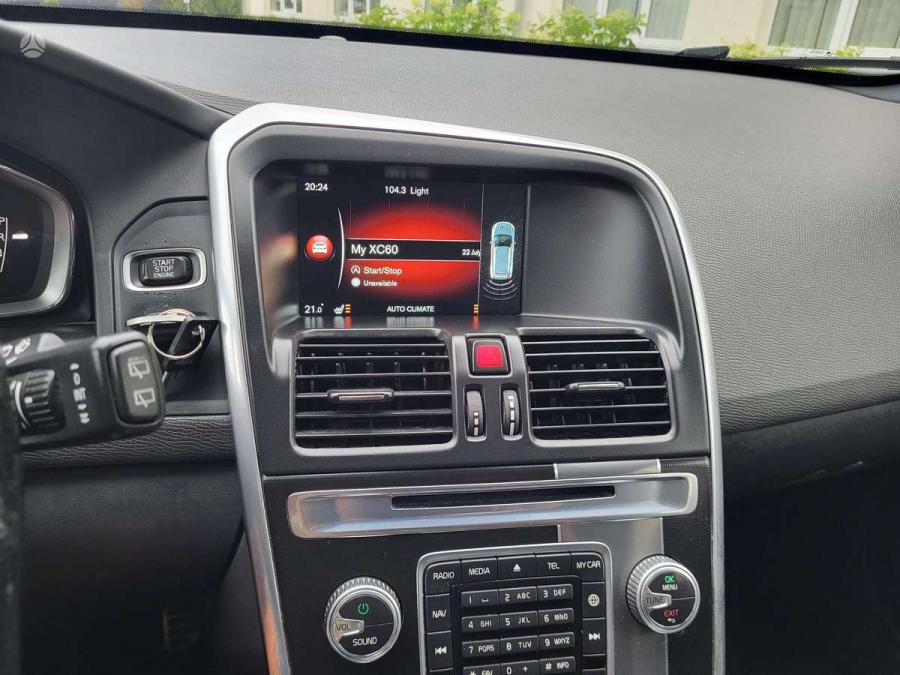 Sarkans Volvo XC60 2015 Šauļi, ar dzinēja tilpumu 2.00 L un nobraukumu 360 tūkst. km par 8550 €, foto 28 vietnē AUTOMOTO.COM.LV