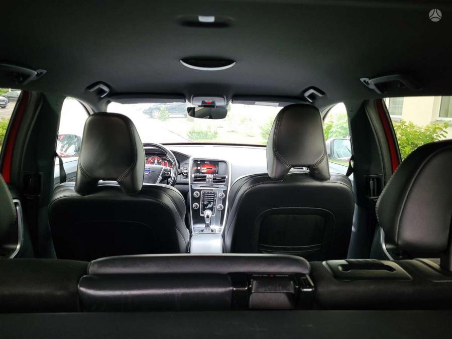 Sarkans Volvo XC60 2015 Šauļi, ar dzinēja tilpumu 2.00 L un nobraukumu 360 tūkst. km par 8550 €, foto 31 vietnē AUTOMOTO.COM.LV