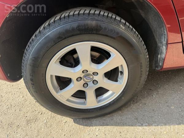 Red Volvo XC60 2015 in Riga, with an engine capacity of 2.00 L and mileage of 290 thousand km for 10580 €, photo 9 on AUTOMOTO.COM.LV