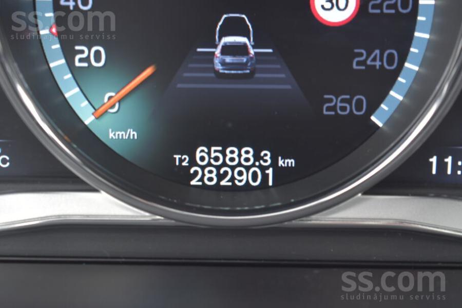 Красный Вольво ХС60 2015 в Кулдига, объемом двигателя 2.40 л и пробегом 0 тыс. км за 12990 €, фото 28 на AUTOMOTO.COM.LV