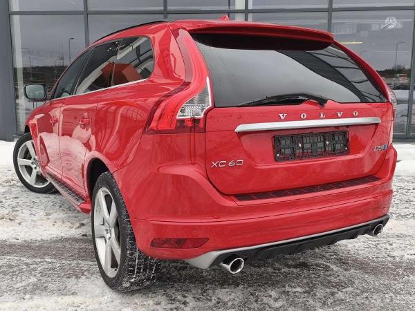 Red Volvo XC60 2016 in Vilnius, with an engine capacity of 2.40 L and mileage of 208 thousand km for 16950 €, photo 7 on AUTOMOTO.COM.LV