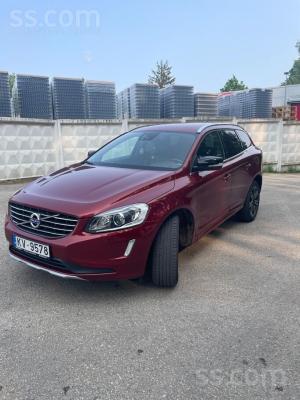 Red Volvo XC60 2017 in Riga, with an engine capacity of 2.40 L and mileage of 114 thousand km for 18100 €, photo 11 on AUTOMOTO.COM.LV