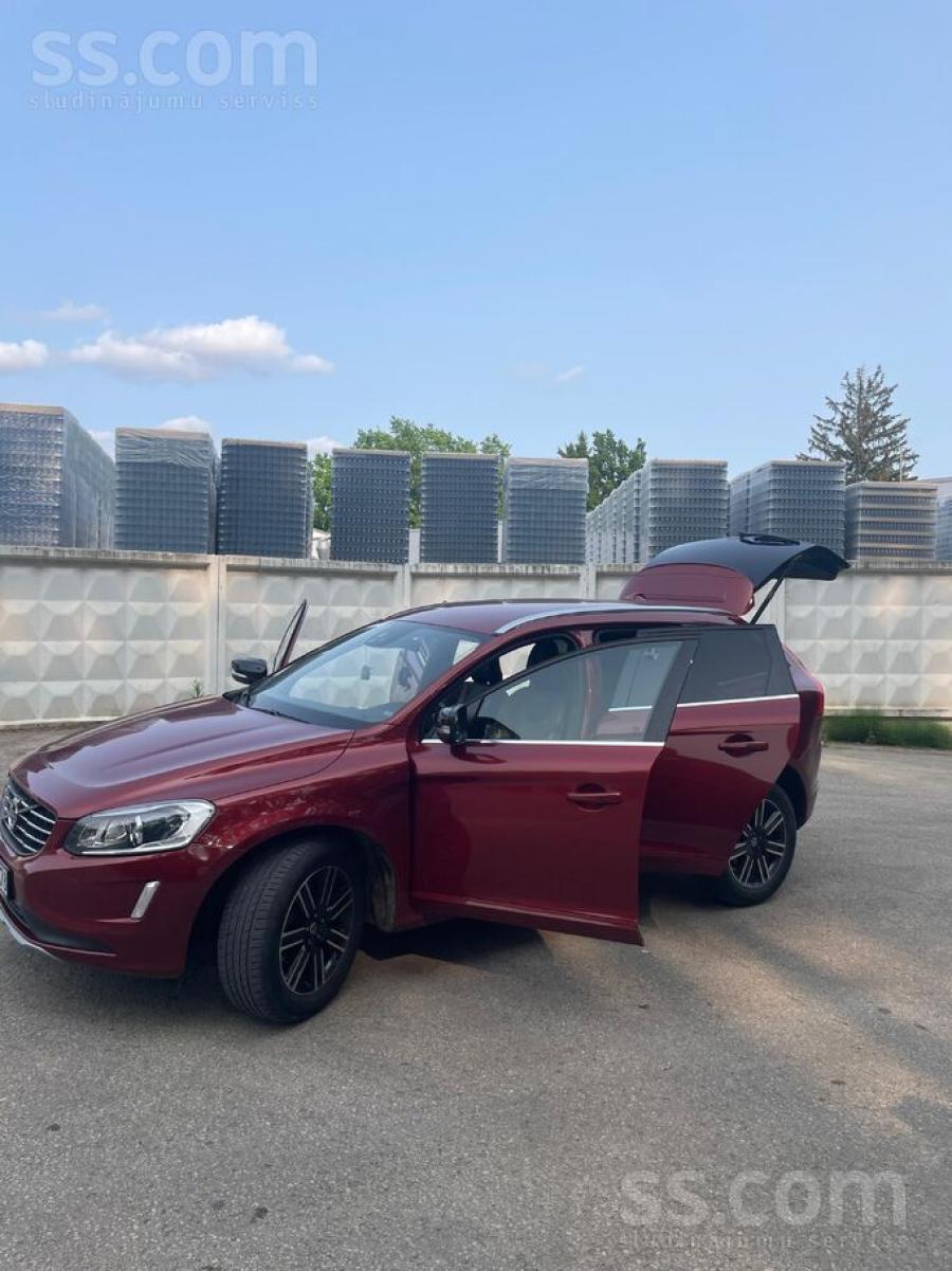 Red Volvo XC60 2017 in Riga, with an engine capacity of 2.40 L and mileage of 114 thousand km for 18100 €, photo 15 on AUTOMOTO.COM.LV