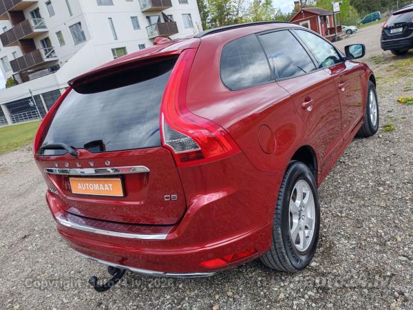 Red Volvo XC60 2017 in Tallinn, with an engine capacity of 2.40 L and mileage of 180 thousand km for 16990 €, photo 6 on AUTOMOTO.COM.LV