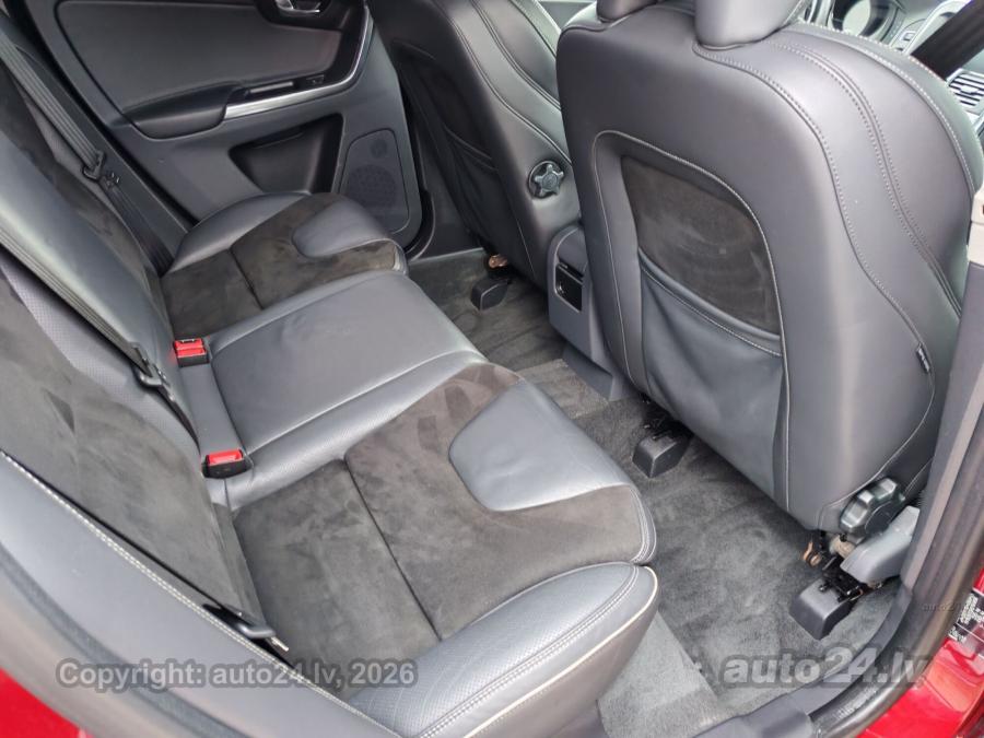 Sarkans Volvo XC60 2017 Tallina, ar dzinēja tilpumu 2.40 L un nobraukumu 180 tūkst. km par 16990 €, foto 15 vietnē AUTOMOTO.COM.LV