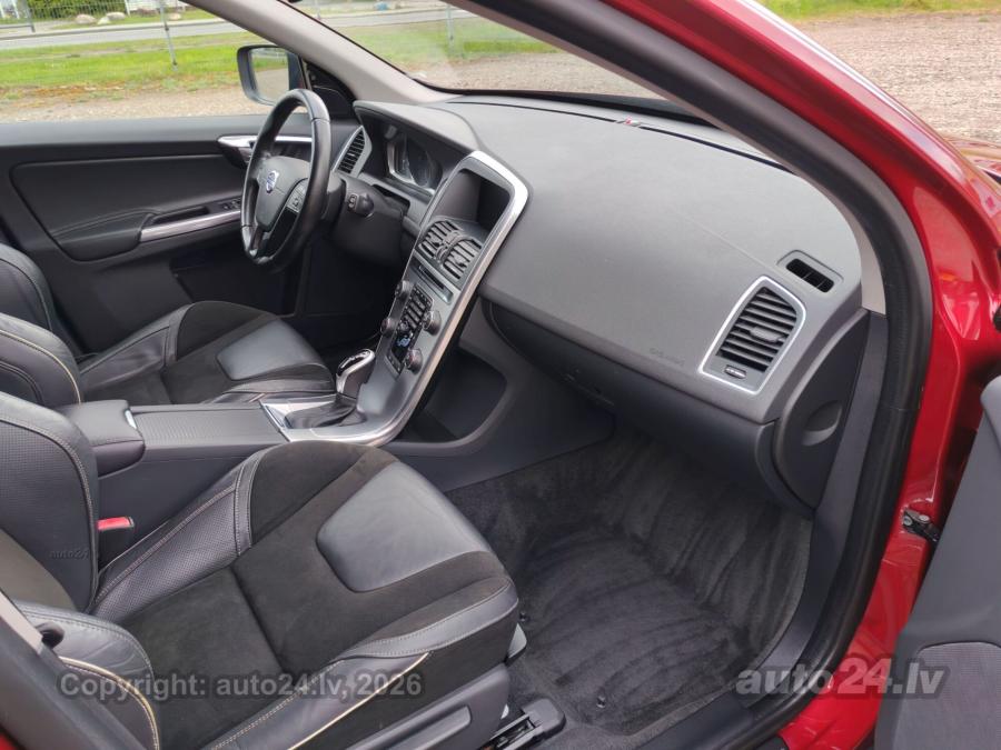 Sarkans Volvo XC60 2017 Tallina, ar dzinēja tilpumu 2.40 L un nobraukumu 180 tūkst. km par 16990 €, foto 16 vietnē AUTOMOTO.COM.LV