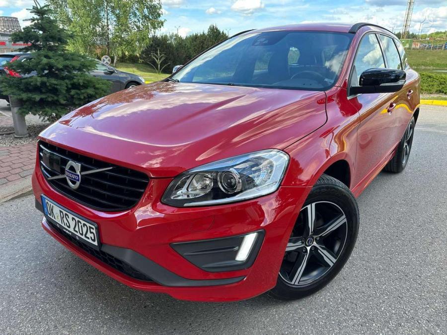 Red Volvo XC60 2017 in Vilnius, with an engine capacity of 2.40 L and mileage of 298 thousand km for 12699 €, photo 3 on AUTOMOTO.COM.LV