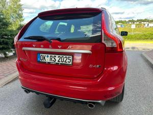 Red Volvo XC60 2017 in Vilnius, with an engine capacity of 2.40 L and mileage of 298 thousand km for 12699 €, photo 10 on AUTOMOTO.COM.LV