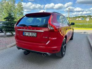 Red Volvo XC60 2017 in Vilnius, with an engine capacity of 2.40 L and mileage of 298 thousand km for 12699 €, photo 11 on AUTOMOTO.COM.LV