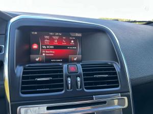 Red Volvo XC60 2017 in Vilnius, with an engine capacity of 2.40 L and mileage of 298 thousand km for 12699 €, photo 21 on AUTOMOTO.COM.LV
