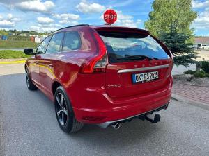 Red Volvo XC60 2017 in Vilnius, with an engine capacity of 2.40 L and mileage of 298 thousand km for 13350 €, photo 5 on AUTOMOTO.COM.LV