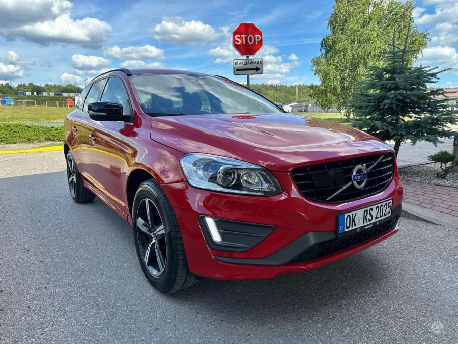 Red Volvo XC60 2017 in Vilnius, with an engine capacity of 2.40 L and mileage of 298 thousand km for 13350 €, photo 12 on AUTOMOTO.COM.LV