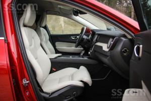 Red Volvo XC60 2018 in Aizkraukle, with an engine capacity of 2.00 L and mileage of 209 thousand km for 22990 €, photo 8 on AUTOMOTO.COM.LV