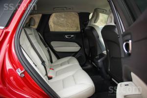 Red Volvo XC60 2018 in Aizkraukle, with an engine capacity of 2.00 L and mileage of 209 thousand km for 22990 €, photo 9 on AUTOMOTO.COM.LV