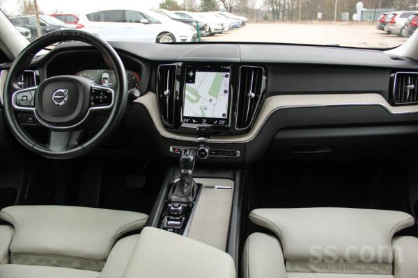 Sarkans Volvo XC60 2018 Aizkraukle, ar dzinēja tilpumu 2.00 L un nobraukumu 209 tūkst. km par 22990 €, foto 10 vietnē AUTOMOTO.COM.LV