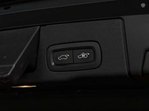 Красный Вольво ХС60 2018 в Каунас, объемом двигателя 2.00 л и пробегом 165 тыс. км за 24990 €, фото 21 на AUTOMOTO.COM.LV