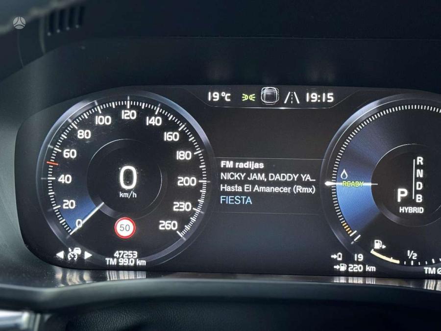 Красный Вольво ХС60 2018 в Каунас, объемом двигателя 1.97 л и пробегом 47 тыс. км за 29500 €, фото 20 на AUTOMOTO.COM.LV