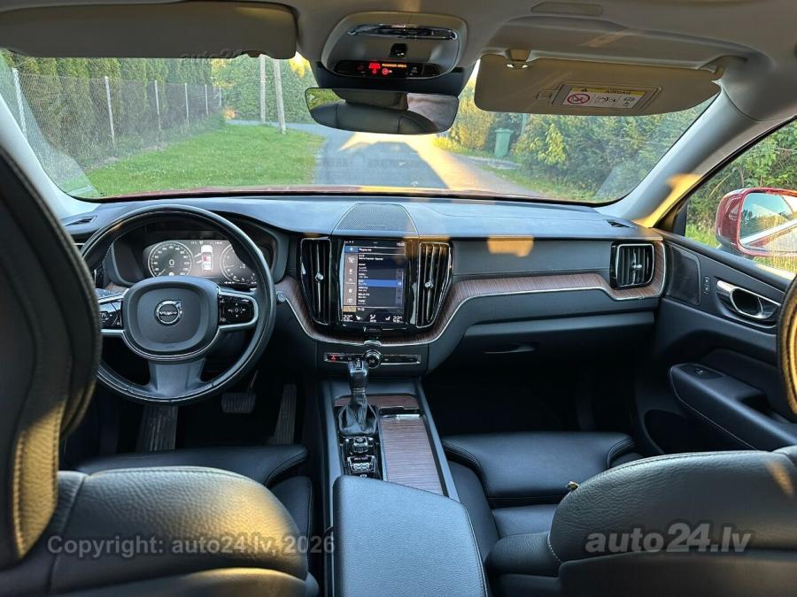 Red Volvo XC60 2018 in Tallinn, with an engine capacity of 2.00 L and mileage of 119 thousand km for 24990 €, photo 8 on AUTOMOTO.COM.LV