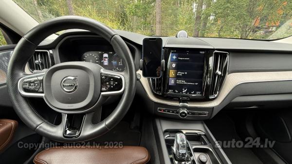 Red Volvo XC60 2018 in Tallinn, with an engine capacity of 2.00 L and mileage of 161 thousand km for 26899 €, photo 11 on AUTOMOTO.COM.LV