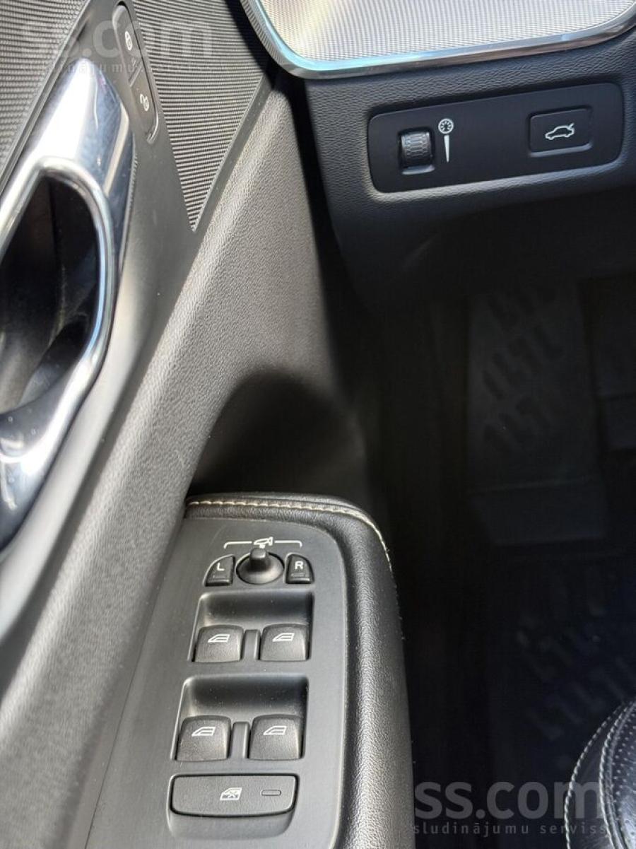 Sarkans Volvo XC60 2018 Rīga, ar dzinēja tilpumu 2.00 L un nobraukumu 0 tūkst. km par 21500 €, foto 9 vietnē AUTOMOTO.COM.LV