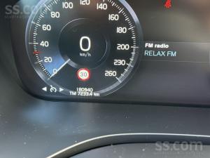 Sarkans Volvo XC60 2018 Rīga, ar dzinēja tilpumu 2.00 L un nobraukumu 0 tūkst. km par 21500 €, foto 14 vietnē AUTOMOTO.COM.LV