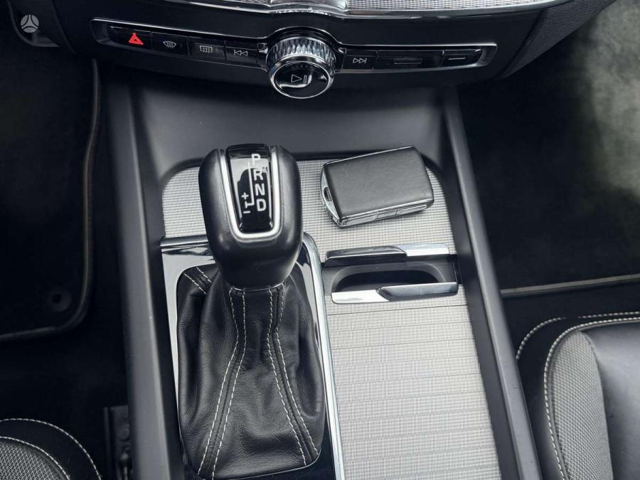 Sarkans Volvo XC60 2020 Kauņa, ar dzinēja tilpumu 1.97 L un nobraukumu 152 tūkst. km par 29900 €, foto 29 vietnē AUTOMOTO.COM.LV