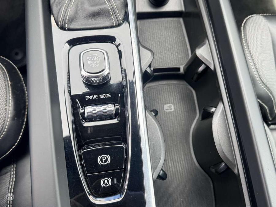 Sarkans Volvo XC60 2020 Kauņa, ar dzinēja tilpumu 1.97 L un nobraukumu 152 tūkst. km par 29900 €, foto 30 vietnē AUTOMOTO.COM.LV