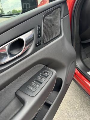 Sarkans Volvo XC60 2021 Rīga, ar dzinēja tilpumu 2.00 L un nobraukumu 44 tūkst. km par 35000 €, foto 15 vietnē AUTOMOTO.COM.LV
