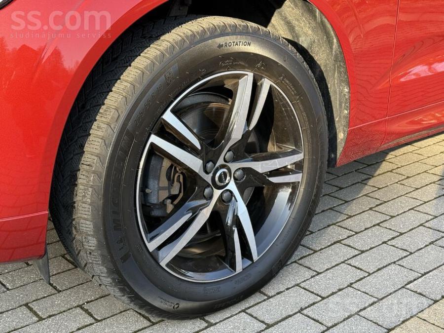Sarkans Volvo XC60 2021 Rīga, ar dzinēja tilpumu 2.00 L un nobraukumu 54 tūkst. km par 36500 €, foto 9 vietnē AUTOMOTO.COM.LV