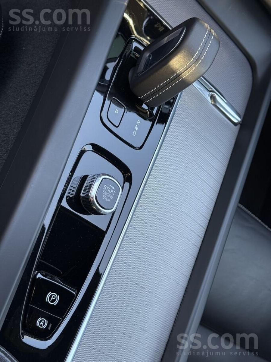 Sarkans Volvo XC60 2021 Rīga, ar dzinēja tilpumu 2.00 L un nobraukumu 54 tūkst. km par 36500 €, foto 13 vietnē AUTOMOTO.COM.LV