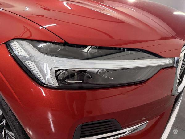 Sarkans Volvo XC60 2021 Utena, ar dzinēja tilpumu 1.97 L un nobraukumu 123 tūkst. km par 28850 €, foto 9 vietnē AUTOMOTO.COM.LV