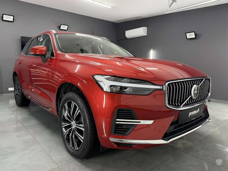 Red Volvo XC60 2021 in Utena, with an engine capacity of 1.97 L and mileage of 123 thousand km for 28850 €, photo 14 on AUTOMOTO.COM.LV