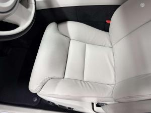 Red Volvo XC60 2021 in Utena, with an engine capacity of 1.97 L and mileage of 123 thousand km for 28850 €, photo 31 on AUTOMOTO.COM.LV
