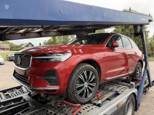 Red Volvo XC60 2021 in Utena, with an engine capacity of 1.97 L and mileage of 123 thousand km for 28850 €, photo 55 on AUTOMOTO.COM.LV